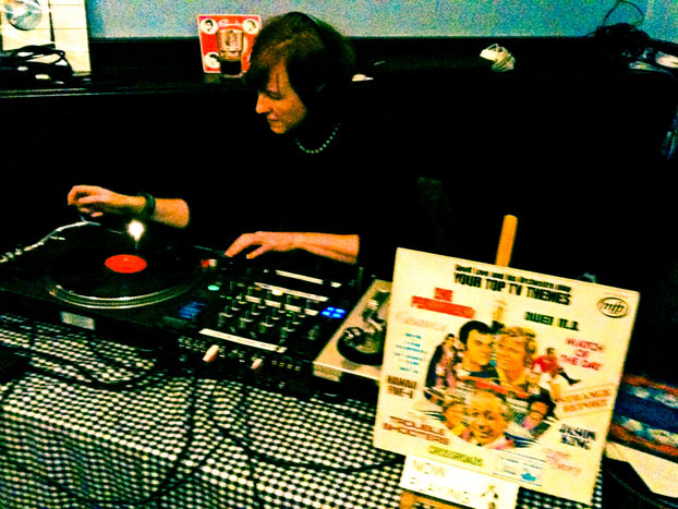 Spinning the wheels of tat – Fiona Cullinan